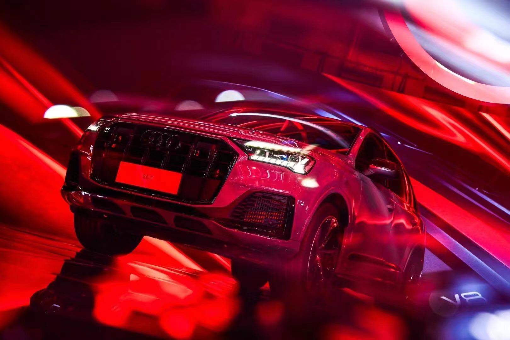 116.98万+限量300台，全新奥迪SQ7暗夜骑士版上市_搜狐汽车_搜狐网