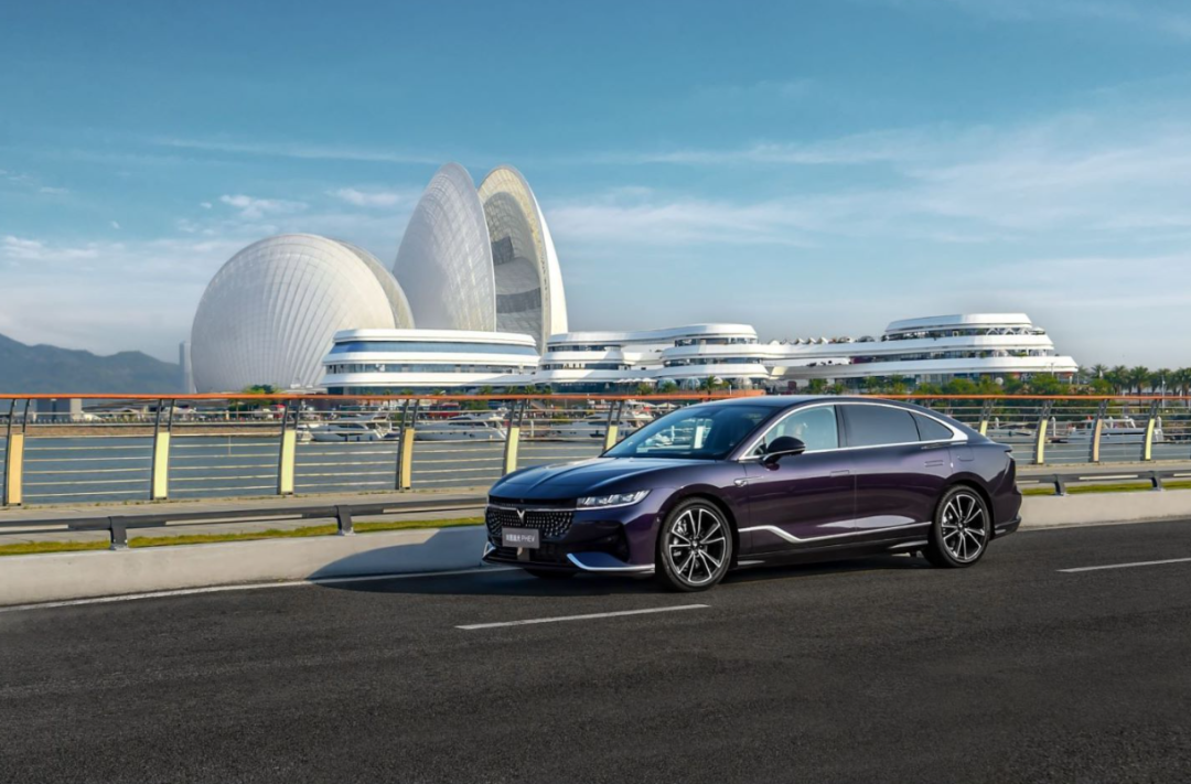 谁才是混动之王？56E已经感受到岚图追光PHEV的压迫感_搜狐汽车_搜狐网