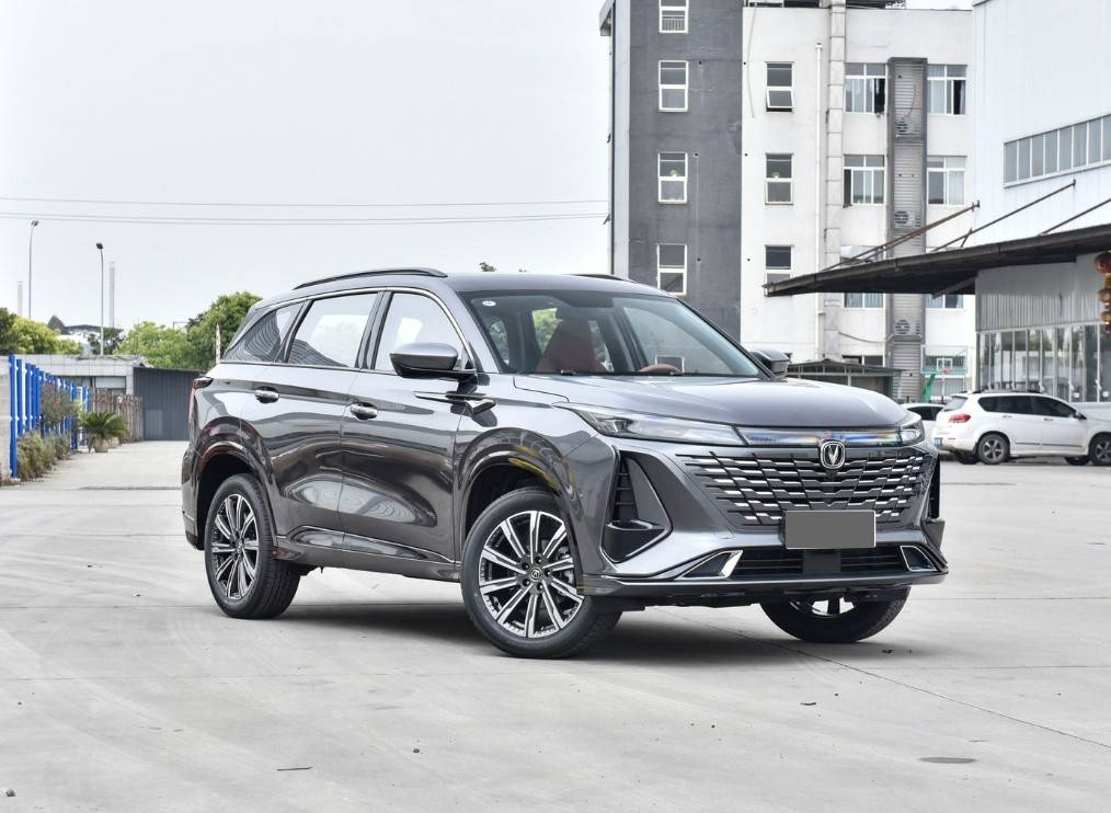 蓝电E5对比长安CS75 PLUS，哪个更适合你的家庭出行？_搜狐汽车_搜狐网