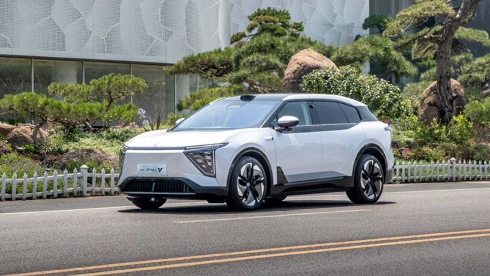 拿下年度创新设计纯电SUV奖项 高合HiPhi Y再扬名立万_搜狐汽车_搜狐网