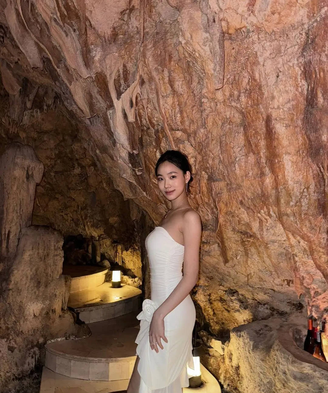 小s二女儿lily最新度假照曝光 穿白色抹胸裙超精致 搜狐大视野 搜狐新闻