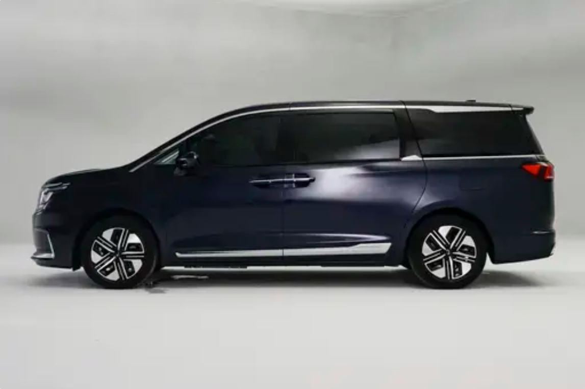 联合引擎 | 江淮瑞风RF8上市，16.99万的中大型MPV是不是你的菜？_搜狐汽车_搜狐网