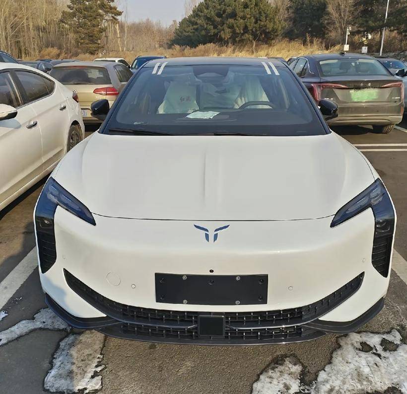 15万以内？能换电的红旗EH7，续航820km_搜狐汽车_搜狐网