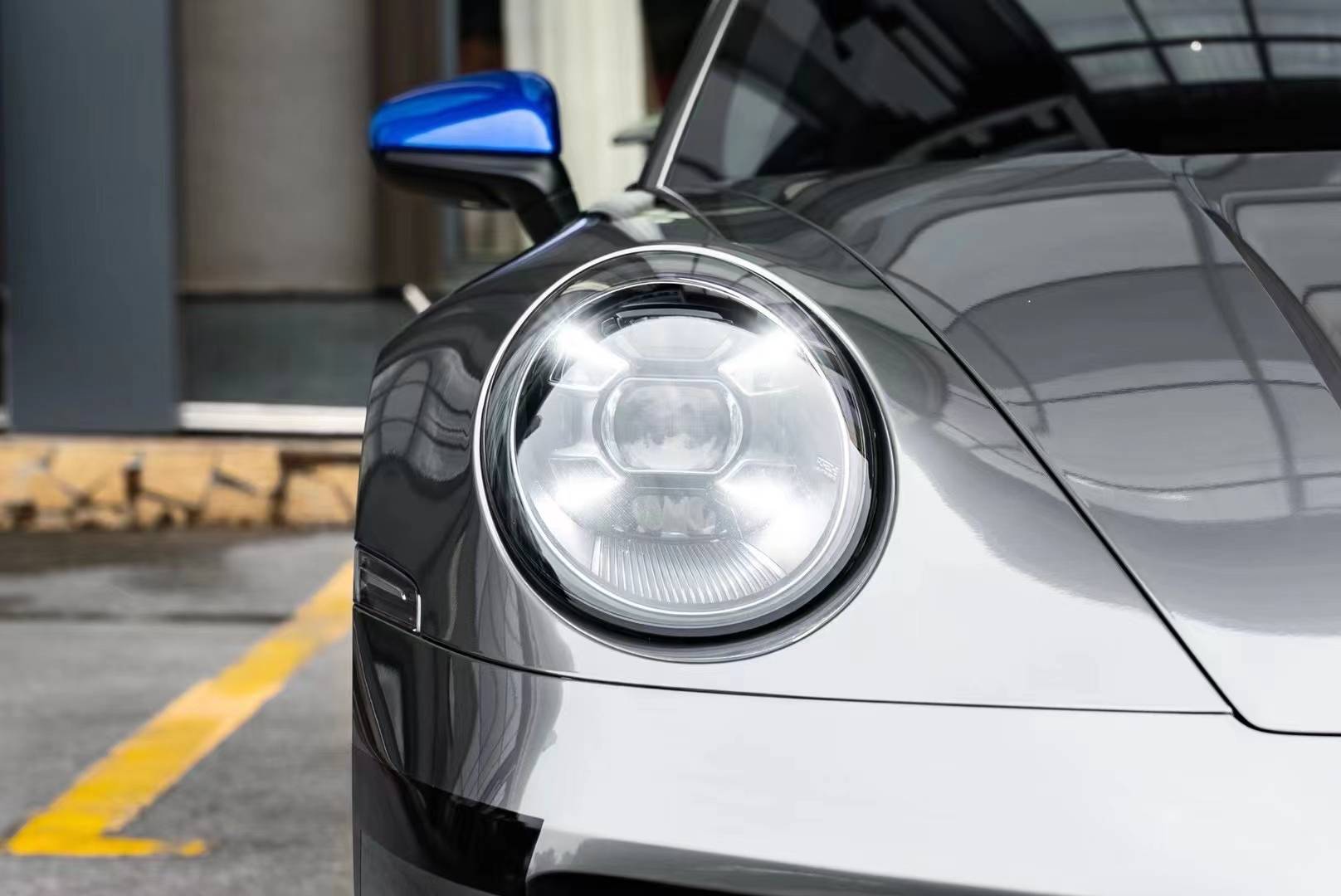 保时捷911-EK改色膜流动星芒银，闪耀着金属光泽！_搜狐汽车_搜狐网