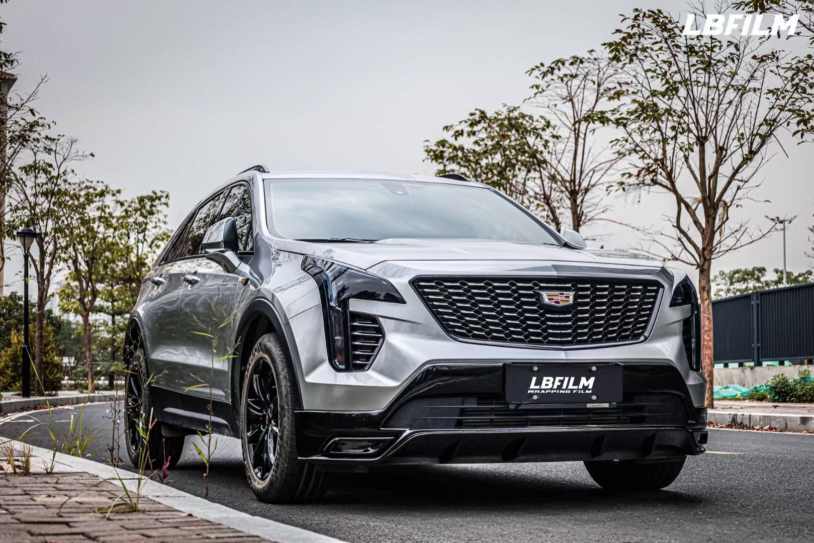 凯迪拉克XT6-LB改色膜液态金属铝水银，会流动的银色_搜狐汽车_搜狐网