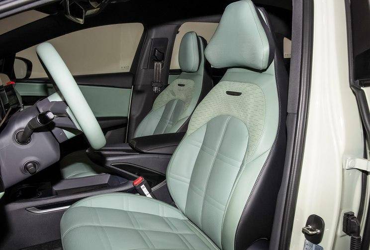 红旗EH7续航800km，3月20日正式亮相!_搜狐汽车_搜狐网