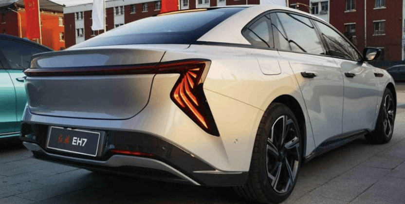 深受大家喜爱的“靓车”，820km超长续航，价格还特别给力_搜狐汽车_搜狐网