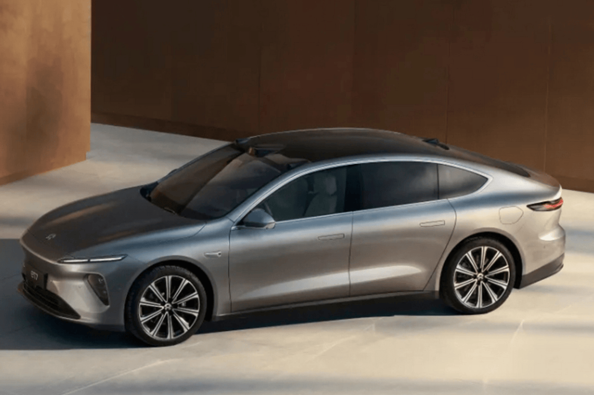 新增月辉银车漆 2024款蔚来ET7官图发布_搜狐汽车_搜狐网