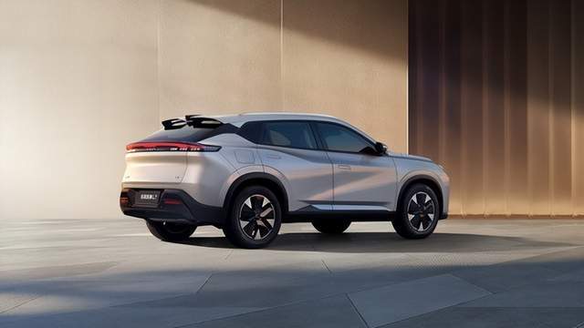 续航2000km+，东风风神L7上市，国产混动SUV直接杀入12万区间！_搜狐汽车_搜狐网