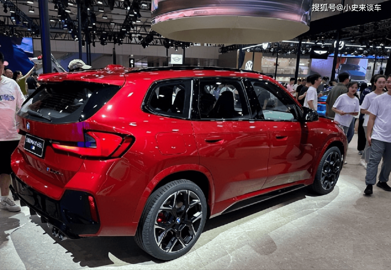 宝马X1M35Li车展亮相！配2.0T+四驱，拥有334马力，轴距加长110mm_搜狐汽车_搜狐网