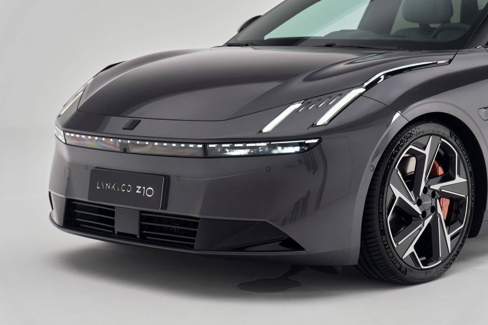 领克Z10现身街头，大过小米SU7/续航超800km，配789马力+双腔空悬_搜狐汽车_搜狐网