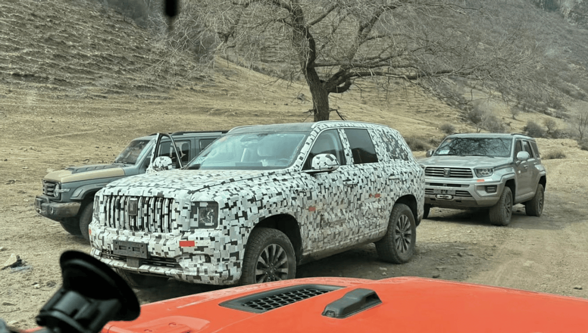 坦克800最新谍照，3.0T V6插混比仰望U8还厉害？_搜狐汽车_搜狐网