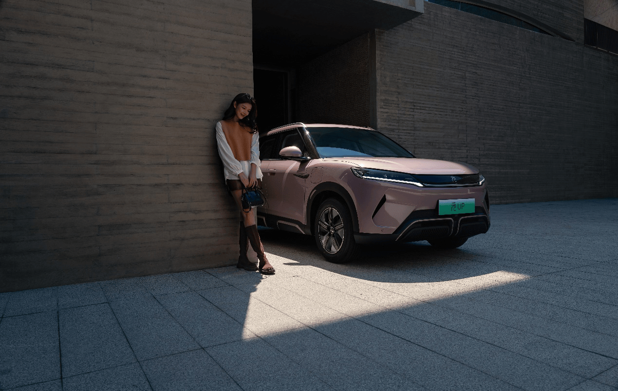 元UP 401KM活力版仅售9.98万，4大版本这么选准没错_搜狐汽车_搜狐网