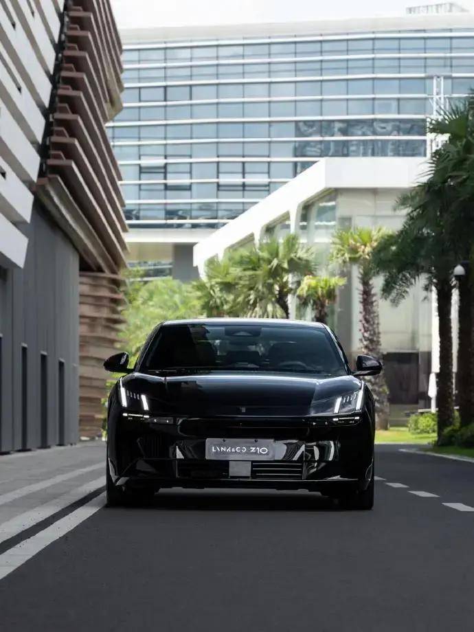 领克Z10上市和极氪001、007组成三驾电车，阻击小米SU7_搜狐汽车_搜狐网