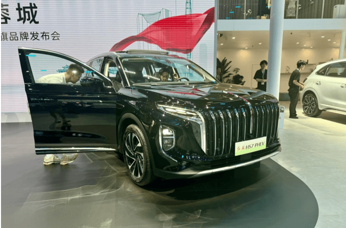 加入价格战，红旗HS7 PHEV上市优惠超5万/EH7荣耀版成都车展首发_搜狐汽车_搜狐网