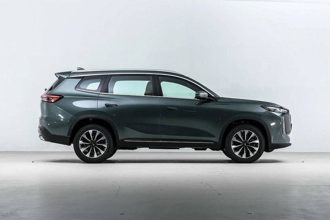 售10.99万元起，自研8AT上车，全新奇瑞瑞虎8PLUS正式上市