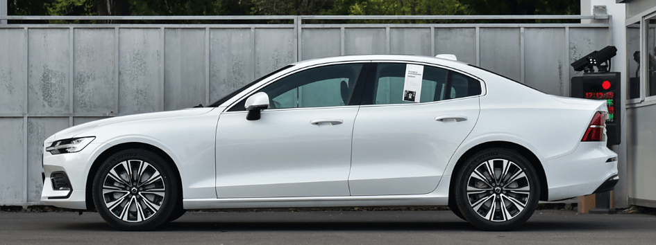 沃尔沃无法退出“价格战”，狂降12万，2.0T+48V轻混，30岁成熟男人最喜欢_搜狐汽车_搜狐网