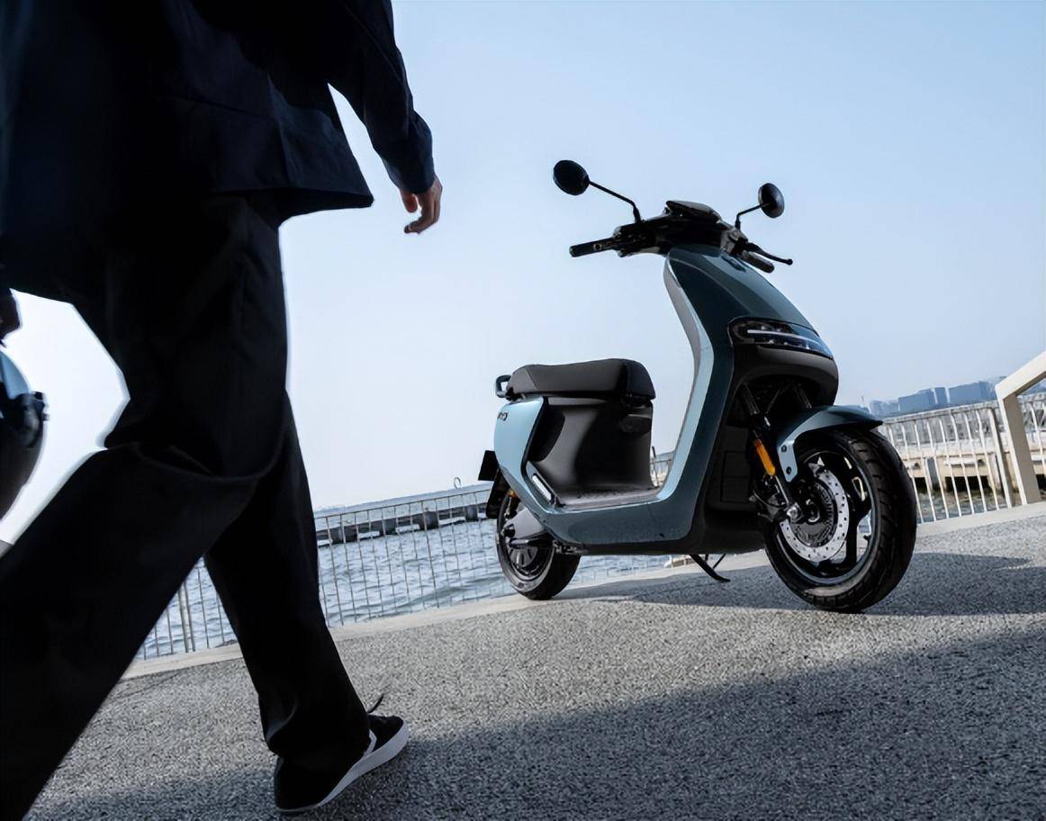 九号好还是小牛好？E125 MK2对比NX运动版，差别都在这_搜狐汽车_搜狐网