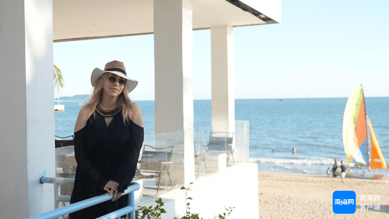 外国网红看海南 | 意大利籍美女在蓝白小镇开启浪漫旅途_Yasmin_天涯_茉莉