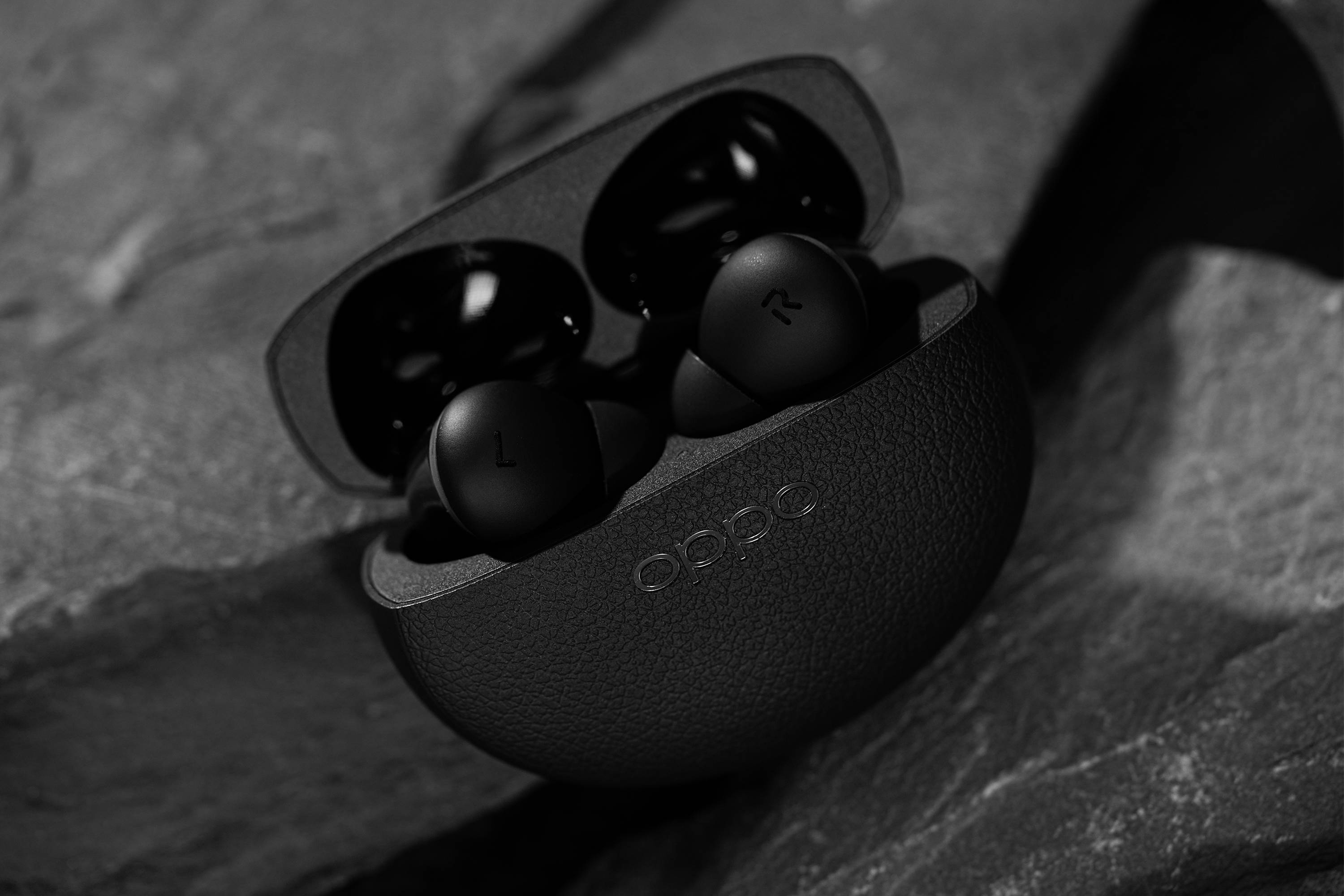 OPPO Enco X3 图赏：深邃的雅黑，听见不一样的好声音_耳机_支持_高低音