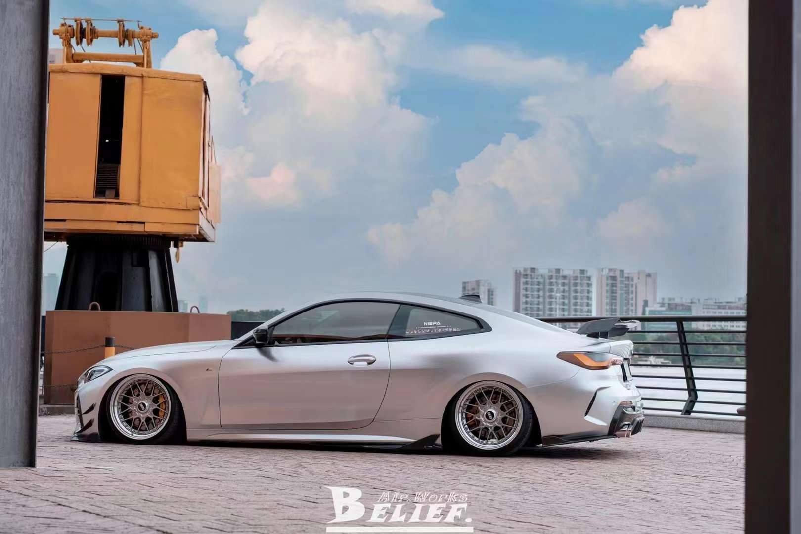 宝马 4 系：AIRBFT 气动避震，演绎极致改装美学_搜狐汽车_搜狐网