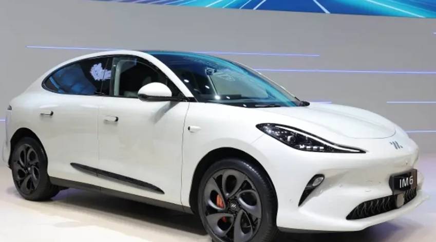 MG携全球右舵版智能电动SUV IM6亮相曼谷国际汽车博览会_搜狐汽车_搜狐网