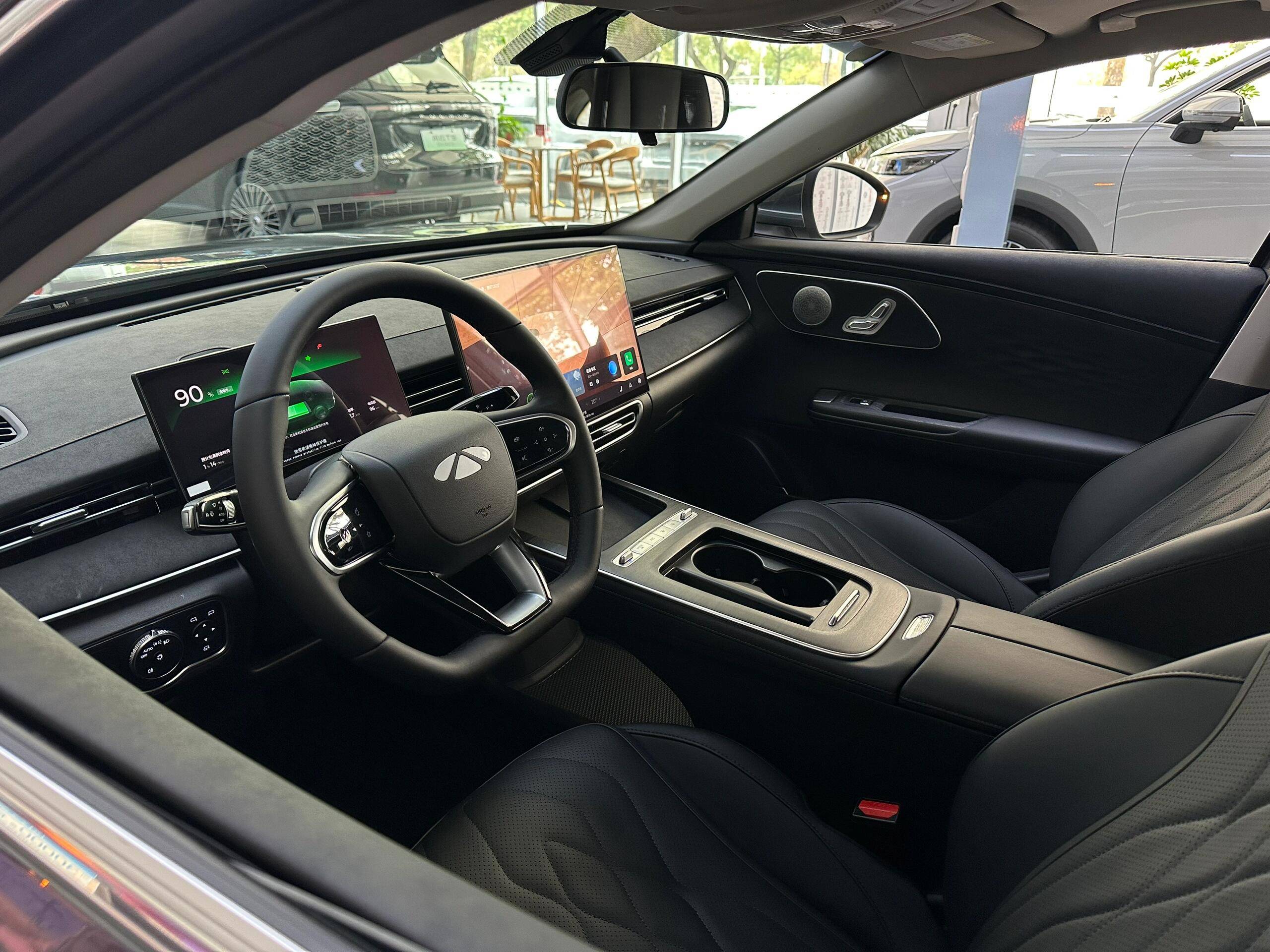 奇瑞风云A8L实车到店，配8155座舱+独立悬架，续航2500km_搜狐汽车_搜狐网