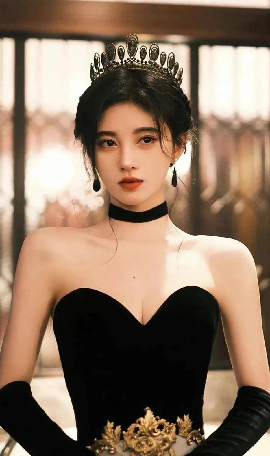 鞠婧祎写真露出事业线大美腿！不是丰乳肥臀也性感火辣 -6parkbbs.com