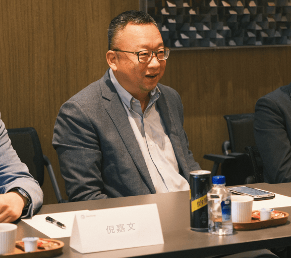 延锋XiM25智能座舱 | 从"一车一配到一人一舱"_搜狐汽车_搜狐网