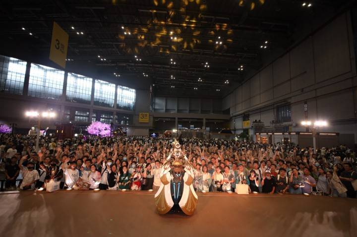 PNDbotics携人形机器人Adam亮相央美AI活动周，探索科技与艺术的融合_中国机器人网