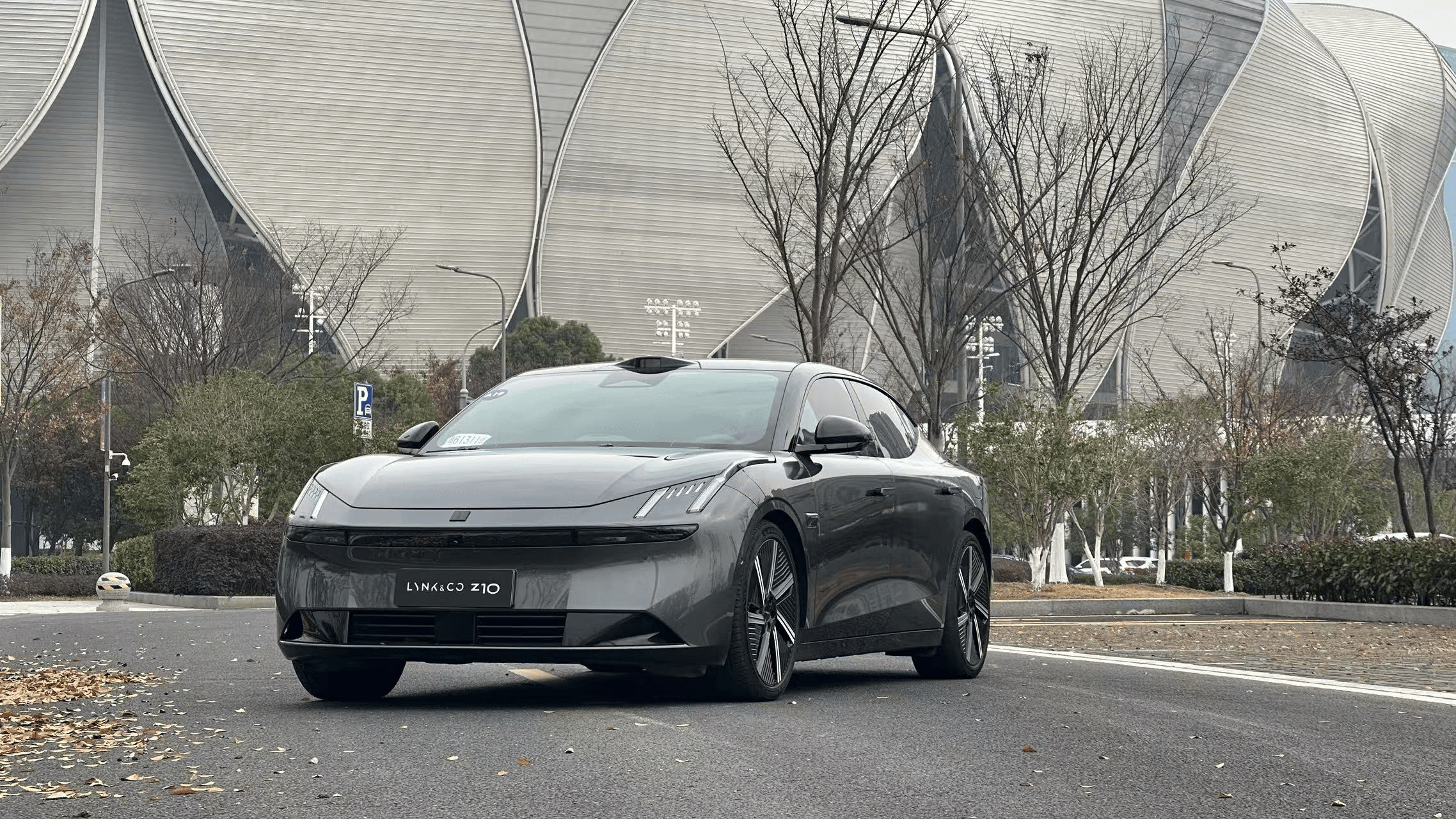 解锁无图 实测领克Z10城区NOA_搜狐汽车_搜狐网