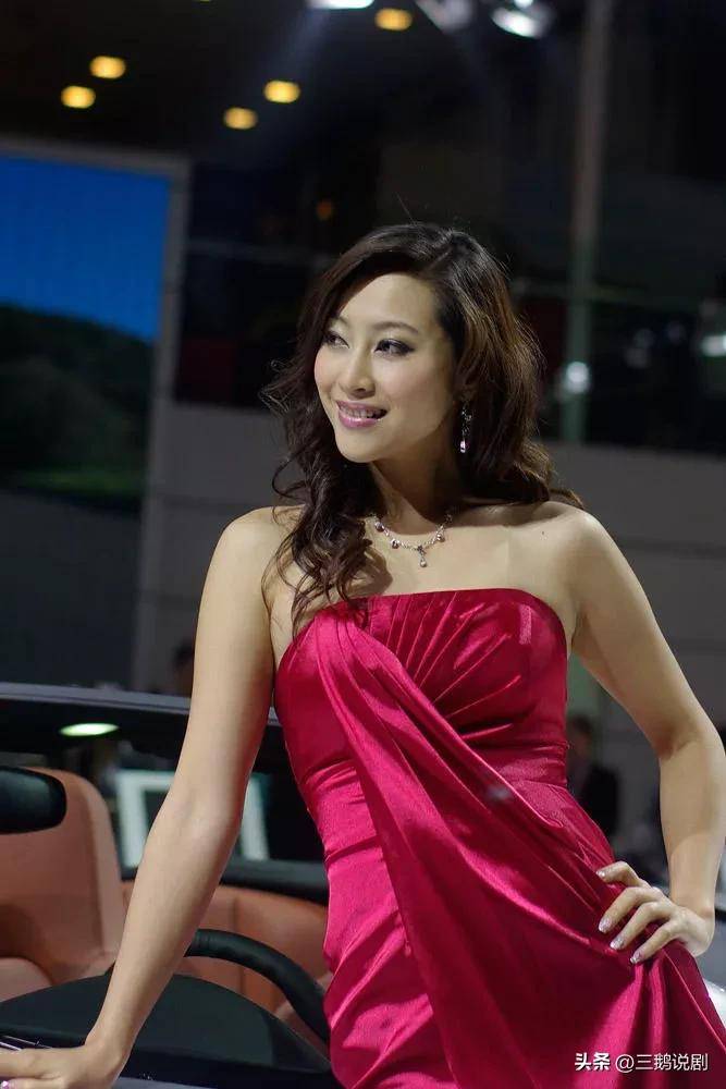 中国最美十五大美女车模排行榜，颜值身材一流，你最喜欢哪一位？_搜狐汽车_搜狐网
