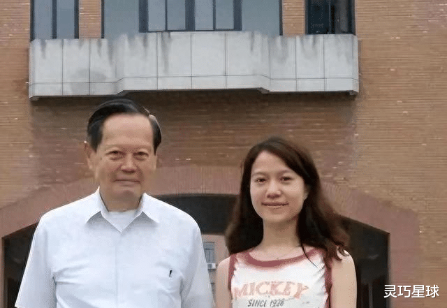 结婚20年，103岁杨振宁变化不大，49岁翁帆看着“枯萎”了_岁月_生活_关系
