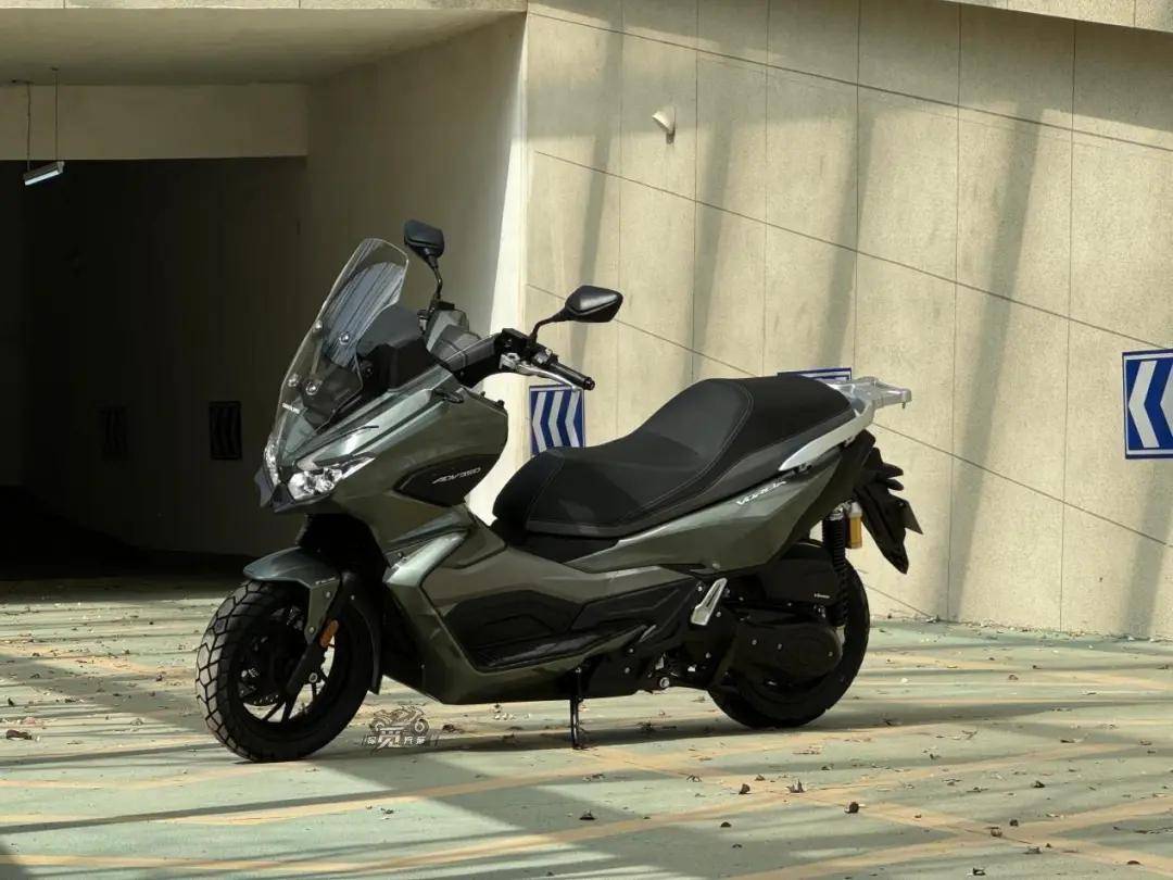 大阳混动复古VRX150、25款硬核跨界大踏板ADV350+双车齐发！_搜狐汽车_搜狐网