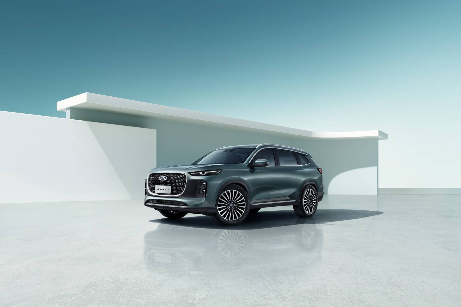 奇瑞全新瑞虎8PLUS：家庭SUV新宠，1930L空间魔法师！_搜狐汽车_搜狐网