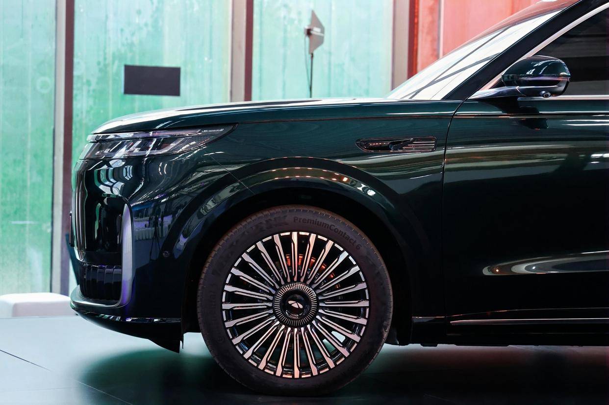 风云T11以“从载人到载生活”的进化理念，用5205mm越级尺寸+2+2+2智能空间重构六座SUV体验_搜狐汽车_搜狐网