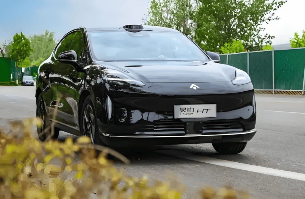 800V高压快充 vs 400V普通平台，昊铂HT力压智己LS6成为出行神器_搜狐汽车_搜狐网