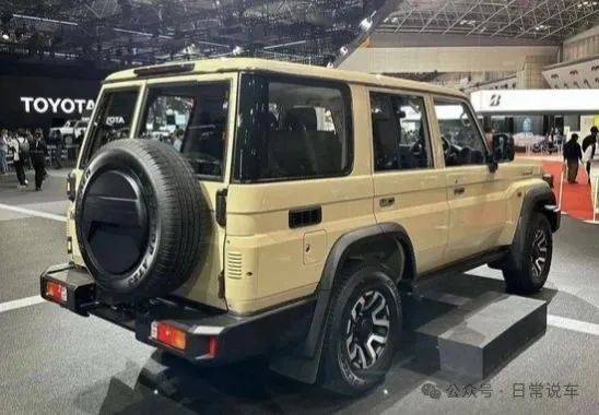 约合人民币23.9万元，丰田LC70 AX版本发布，2.8T柴油+织物座椅，要啥大彩电？_搜狐汽车_搜狐网