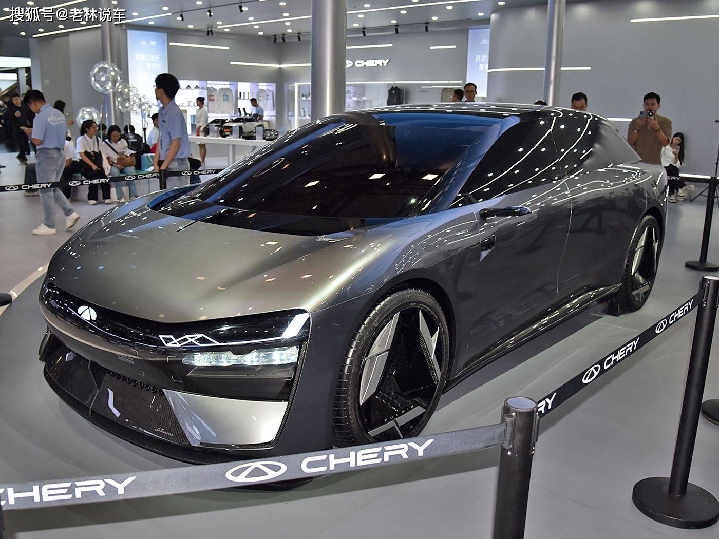 奇瑞首款固态电池车曝光，零下30度续航1500km，2026年上市_搜狐汽车_搜狐网