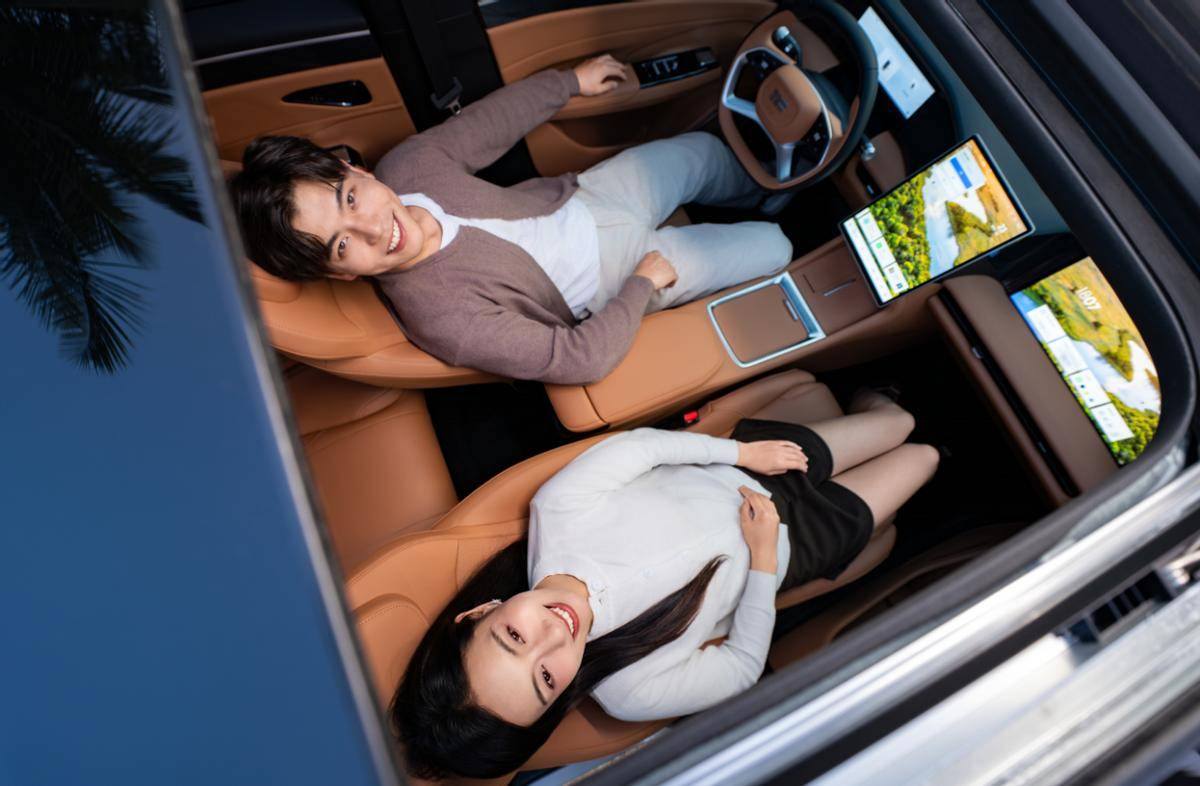 暑期自驾热潮升温！9.98万起的银河L7 EM-i成了出游刚需_搜狐汽车_搜狐网