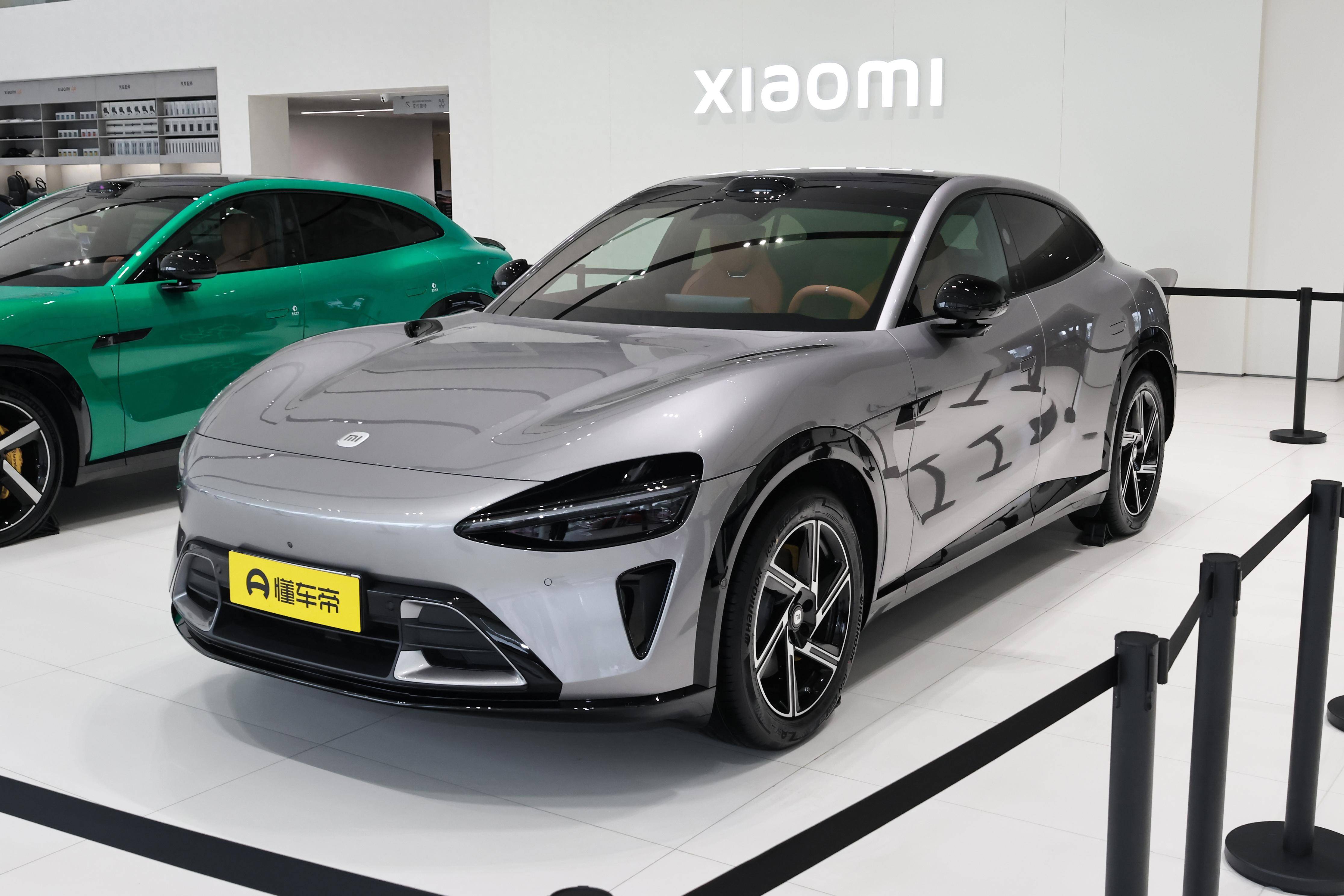 2025款小米YU7上市：3.23秒破百+800V高压平台高性能SUV来了_搜狐汽车_搜狐网