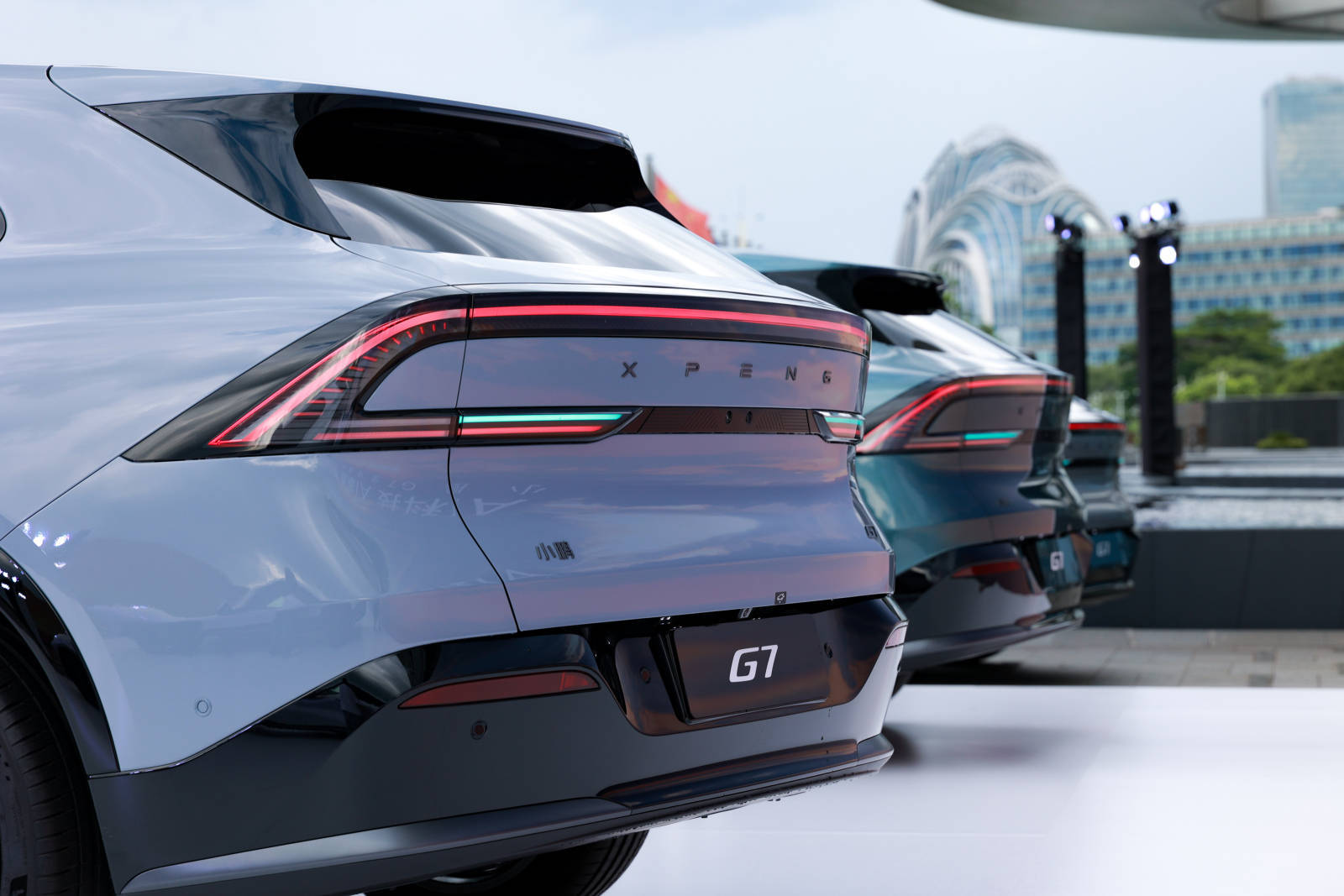 全系800V/续航702km起 小鹏G7正式开启交付_搜狐汽车_搜狐网