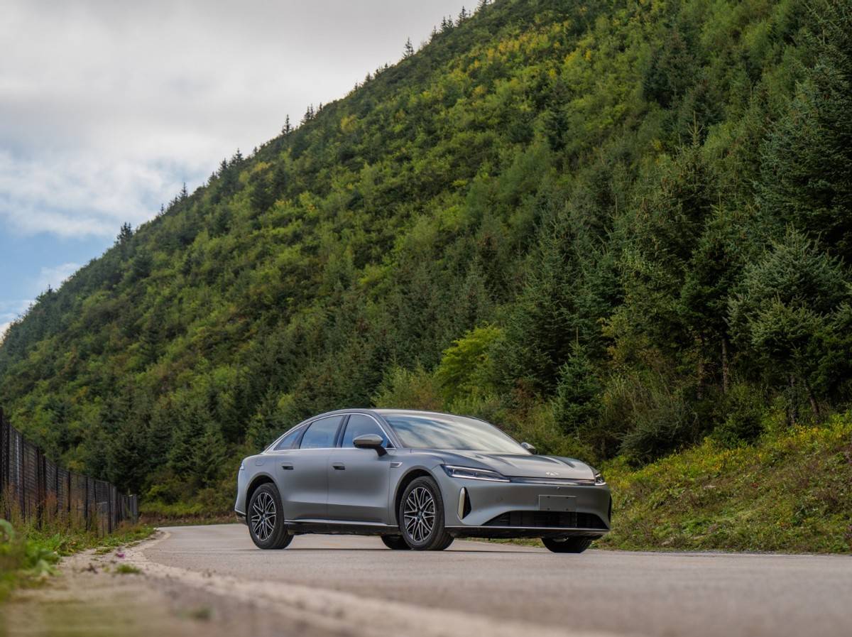 风云A9L重走吉尼斯之路，2500公里续航挑战见证中国混动技术新巅峰_搜狐汽车_搜狐网