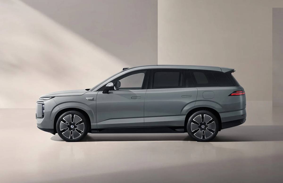 29.98万元起，腾势N8L正式上市！易三方+云辇-A，综合续航1300km_搜狐汽车_搜狐网