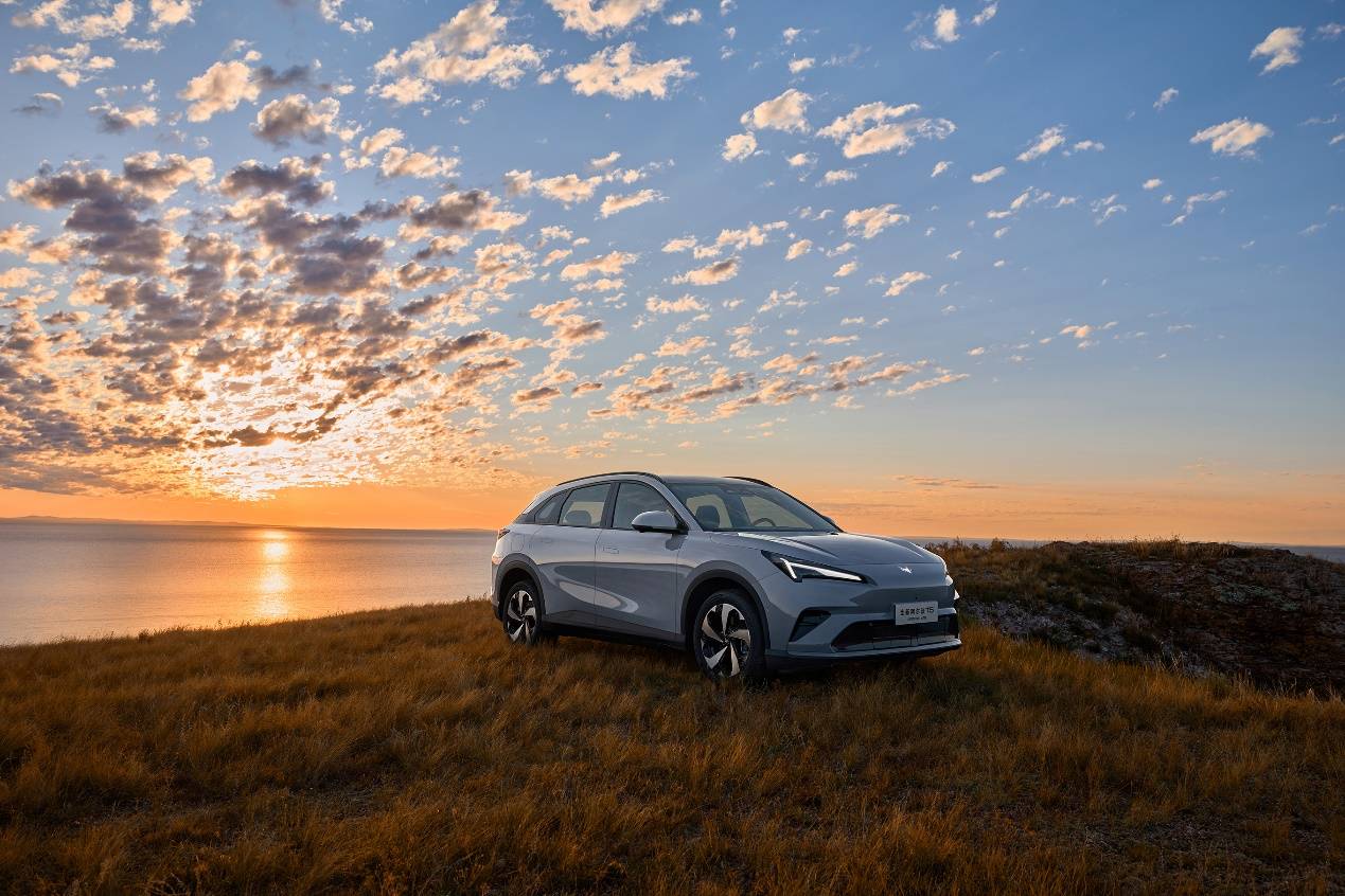 极狐首款带增程动力SUV，把城市NOA拉到15万级_搜狐汽车_搜狐网