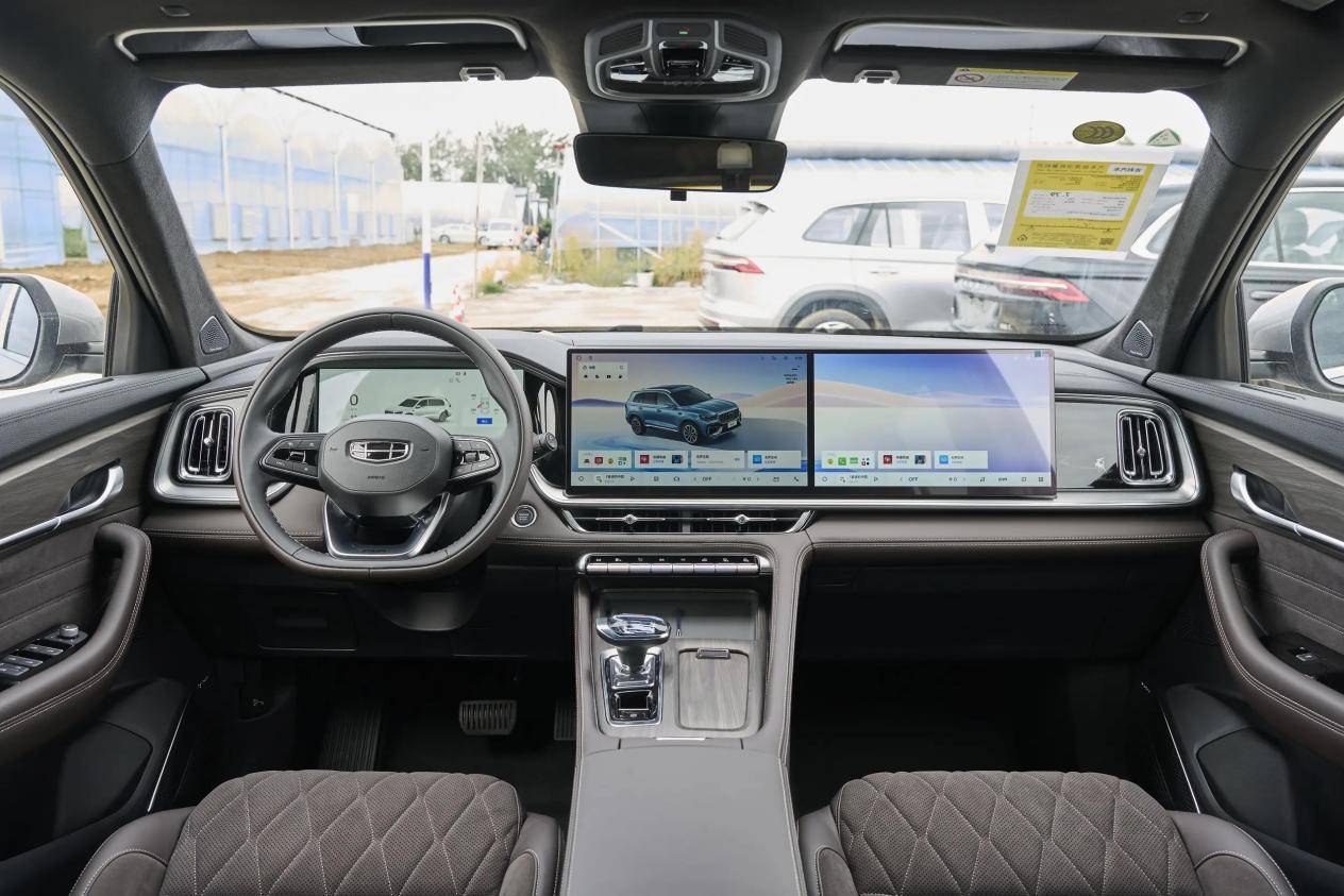 吉利"硬菜"大升级，搭高功2.0T+8AT，配CMA线控底盘，买SUV看它_搜狐汽车_搜狐网