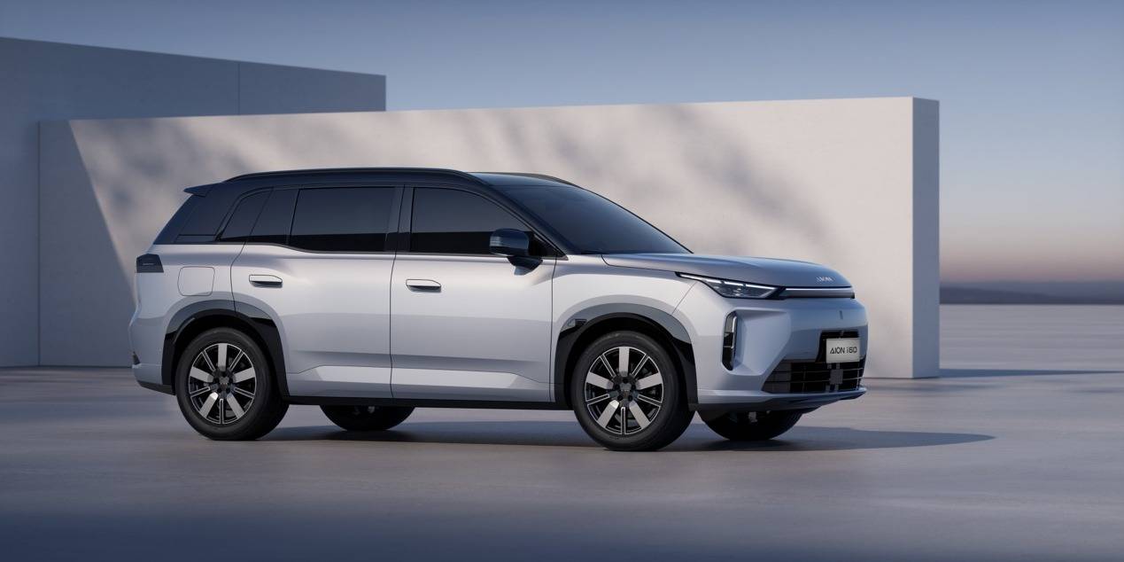 纯电续航超200公里 埃安i60增程版开启预售 12.68万起_搜狐汽车_搜狐网