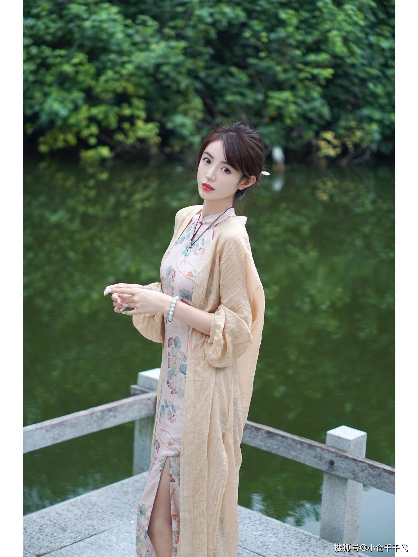 女神壁纸 优雅旗袍 搜狐大视野 搜狐新闻
