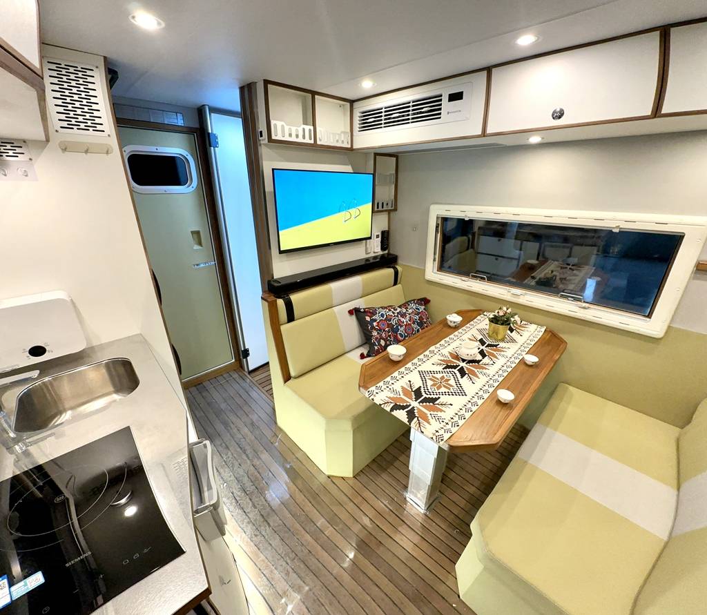 3.9-3.11上海房车展旅美灵域5500N四驱越野房车舒适与自由兼顾_搜狐汽车_搜狐网