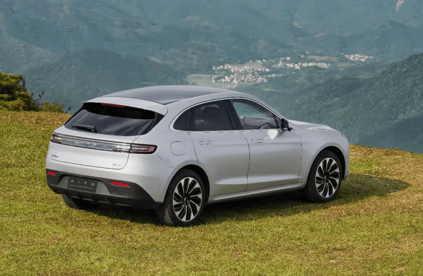 岚图FREE 318：当混动SUV纯电续航达318公里，还买什么纯电车_搜狐汽车_搜狐网